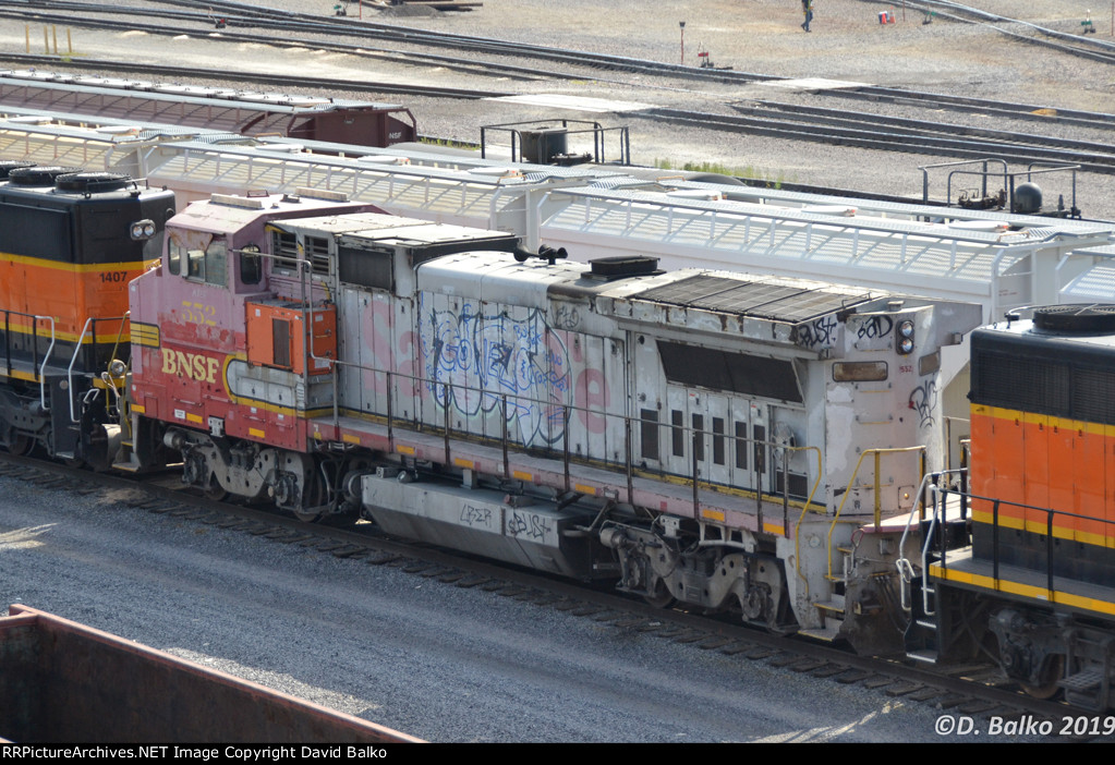 BNSF 552